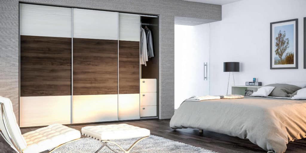 Fitted Wardrobes VS Freestanding - Robes N Rails